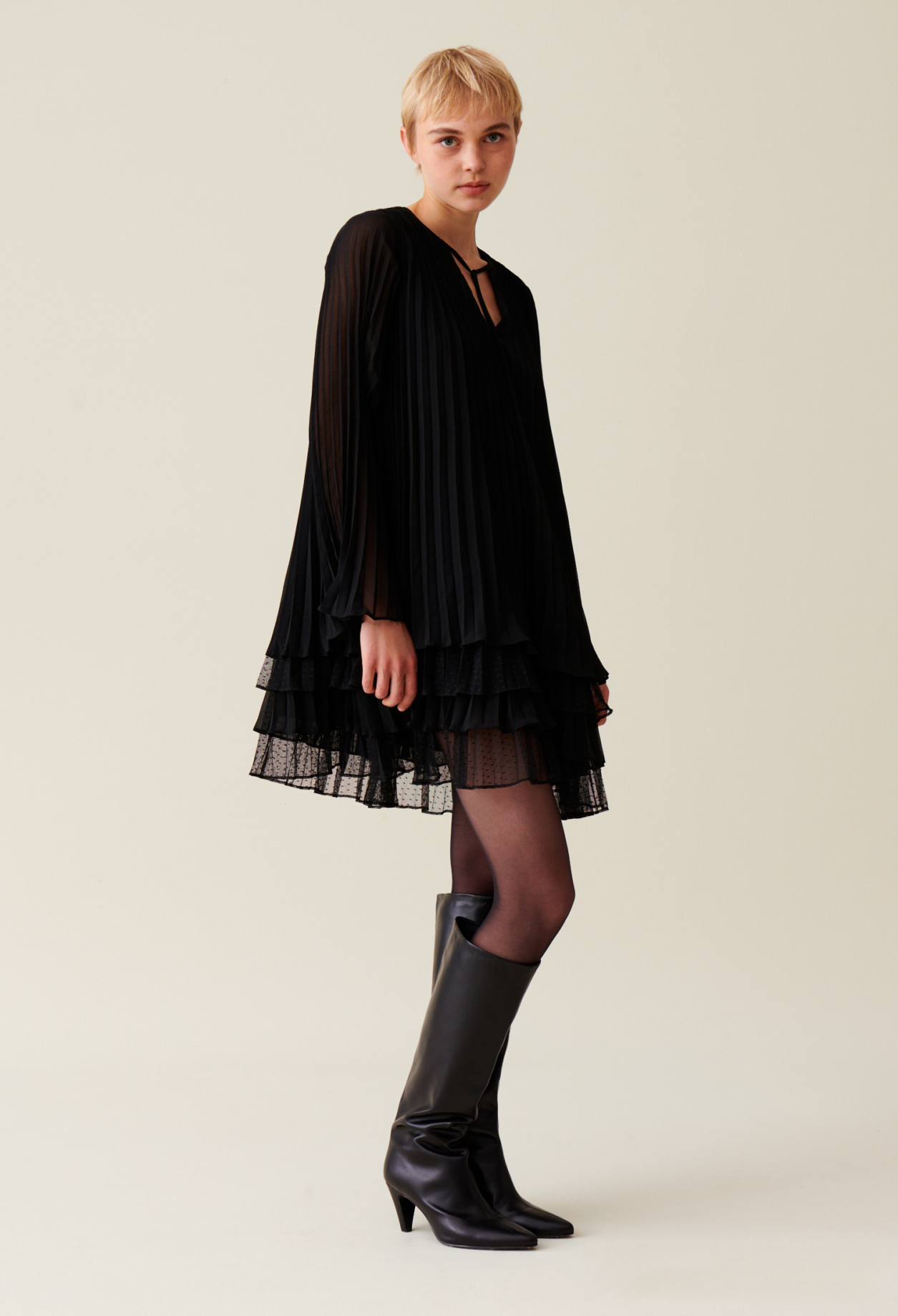 Black ruffled short dress for women | Claudie Pierlot